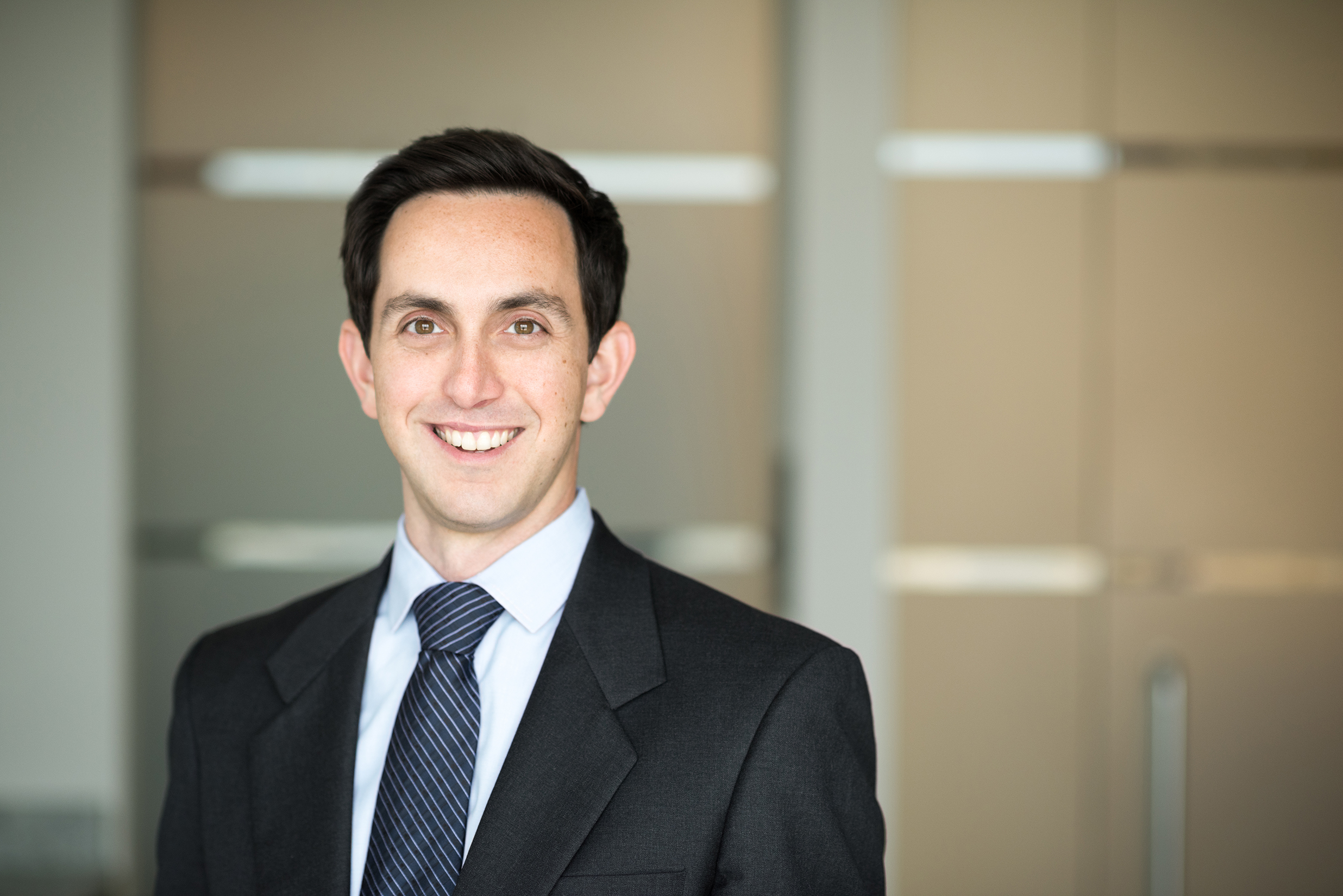 Andrew W. Lloyd | Knobbe Martens